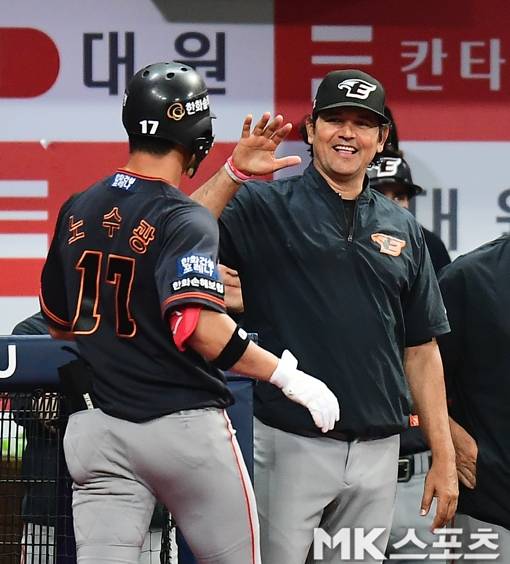 10월 한춧가루 조심해야수베로 감독 우리는 절실하다