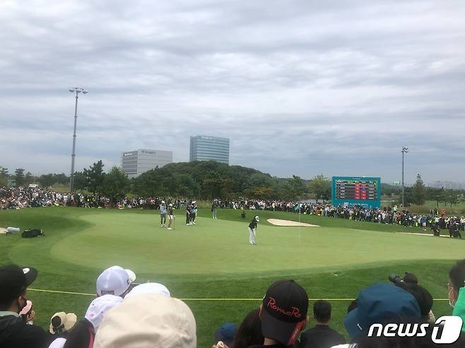 김수지 Klpga 하나금융 챔피언십 역전 우승2주 연속 정상 쾌거