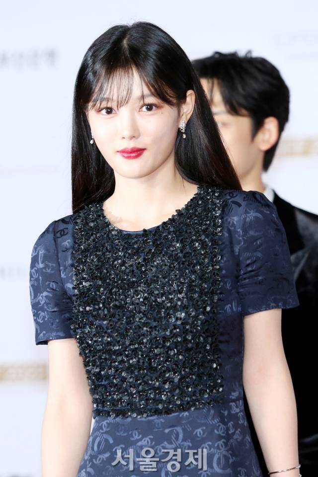 김유정 밤하늘 드레스를 입은 별 Se★포토