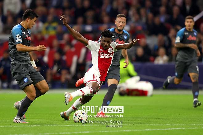 손흥민 Ucl 3g 연속 골 월드컵 상대와 동료 되나토트넘이 러브콜