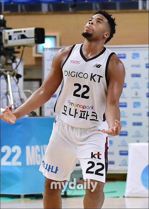 Kt 컵대회 우승 아노시케 존재감 이정도일 줄이야 결승 자유투 포함 32점 폭발 Mvp 선정