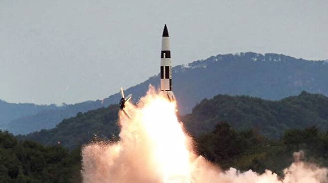 기상천외 이런 국가 처음북의 저수지 Slbm 발사