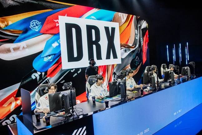 [롤드컵] 압도적인 DRX, 23분 만에 GAM 제압