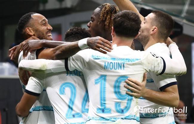 Ucl 리뷰 첼시 토모리 퇴장 Ac밀란 2 0 격파1위 도약