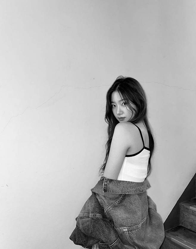 요즘 여친짤 대세로 떠오른 르세라핌 카즈하 헤어핏