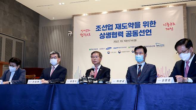 정부 조선업 인력난 해소 총력 근로시간 늘리고 외국인·인재 유치