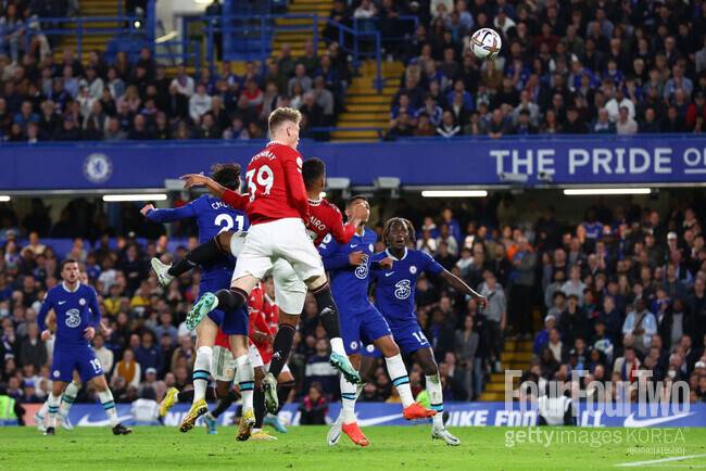 [epl.review] '카세미루 추가시간 극장골' 맨유, 첼시와 1-1 무..6G 무패
