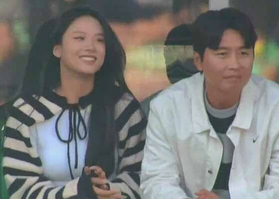 관중석에서 포착된 이동국 딸의 숨막히는 미모 클래스 야동말고 축동
