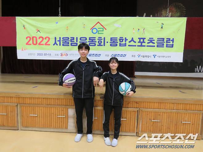 화이트보드 빼곡한 훈련기록 장애 벽x한계 허문 원팀방원中서울림운동회 2관왕의 기록