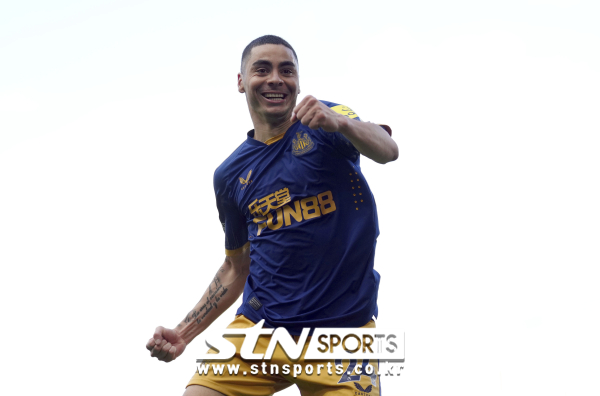 [오피셜] ‘6G 6골 폭발’ 뉴캐슬 알미론, EPL 10월의 선수