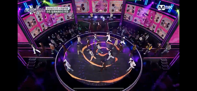 ‘스맨파 월클 댄서 X 세계적인 아티스트···역사적인 컬래버 화제