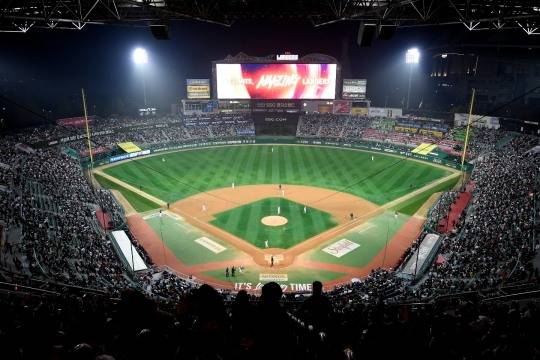 SSG랜더스, 2025년까지 3년간 랜더스필드내 47개 광고시설 운영할 사업자 공개입찰