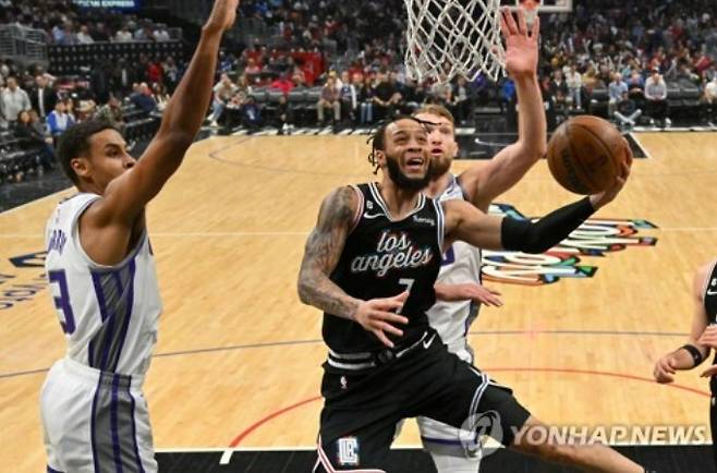 Nba ‘사보니스 머레이 맹활약 새크라멘토 ‘심각 야투 부진 클리퍼스 완파