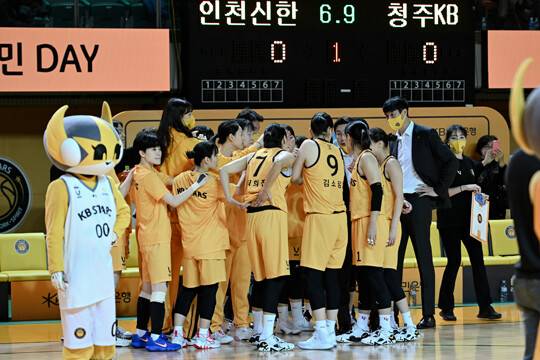 [WKBL 2라운드 리뷰] 청주 KB스타즈, 좀처럼 올라오지 않는 경기력