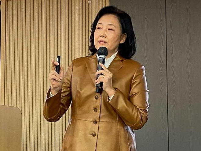 박영선 이재명 새 비전 제시 못 해 당대표 공천권 내려놔야”