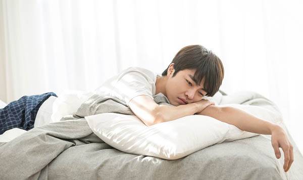 추운 요즘 몸·마음 계속 축 처진다면 ‘계절성우울증 의심해야