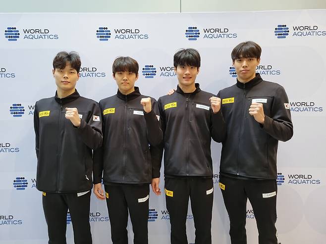 황선우 앞세운 수영 대표팀 하루에 韓 기록 두 번이나 갈아치웠다