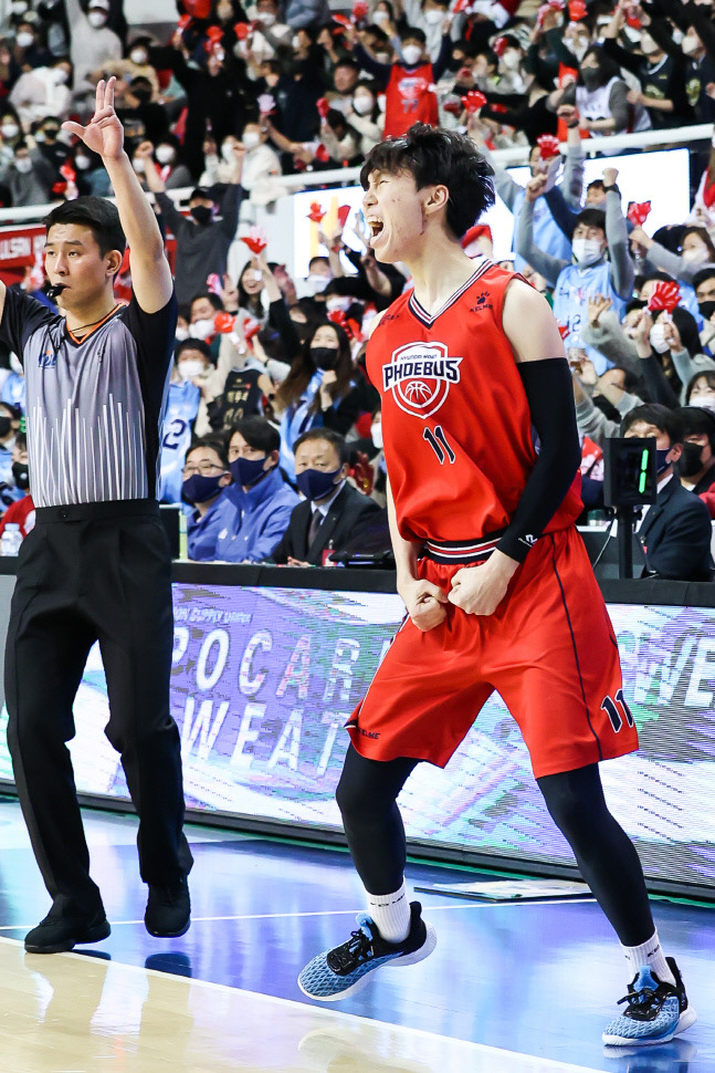 이우석 더블 더블 현대모비스 2연승공동 2위가스공사는 5연패 수렁