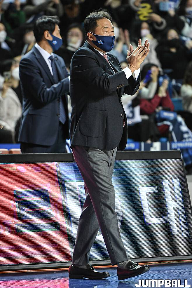 'LG전 첫 승-3연승 두마리 토끼 사냥' KCC, "선발 라인업 변화 준다"