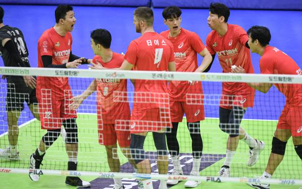 타이스 22점 한국전력 Ok 금융그룹 꺾고 2연승