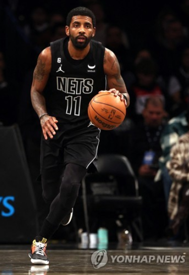 [NBA] ‘어빙·클랙스턴 62점 합작’ BKN, 커리 분전한 GSW에 역전승