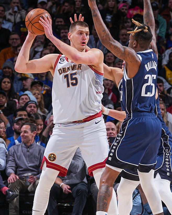 덴버 돈치치 분전한 댈러스 꺾고 3연승 질주 Nba