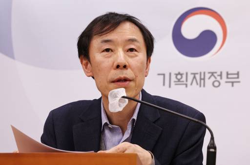 1월 세수 7조 급감 나라 곳간 ‘비상
