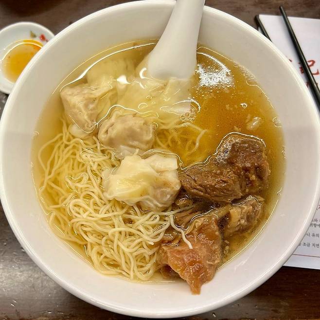 서울에서 만나는 홍콩 완탕면 맛집 4 식신
