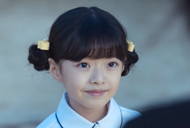 이렇게 멋진 8살 처음 화보 공개한 더 글로리 예솔이 삶은영화