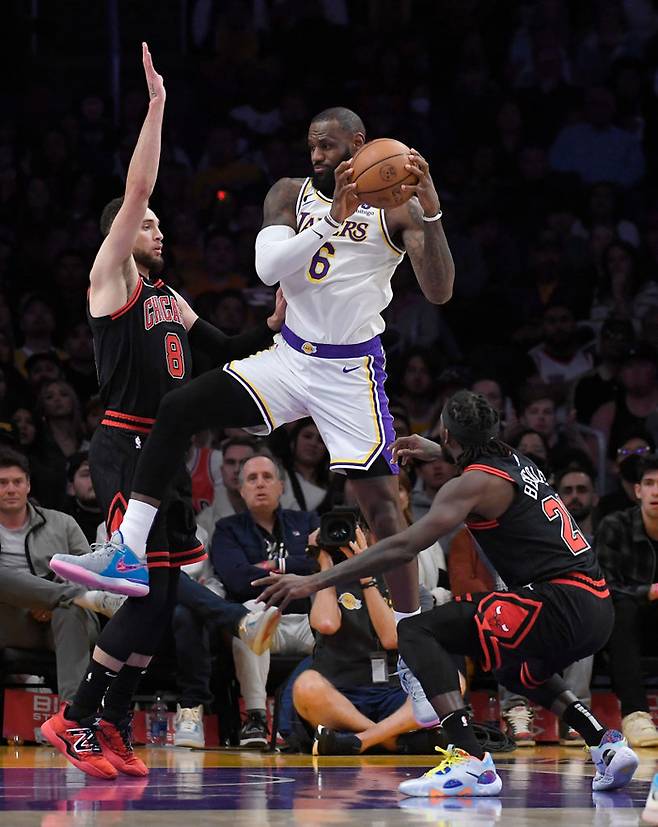 베벌리 꺼져갔던 시카고 Po 진출 희망 키웠다 Nba