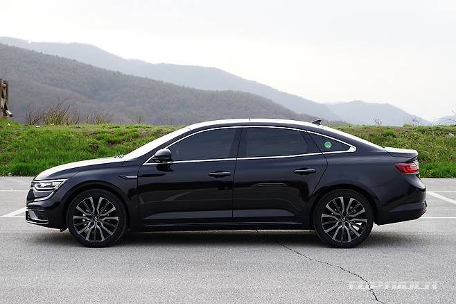 [시승기] SM6 TCe 300 인스파이어, 알핀 감성 스포츠세단 | 탑라이더