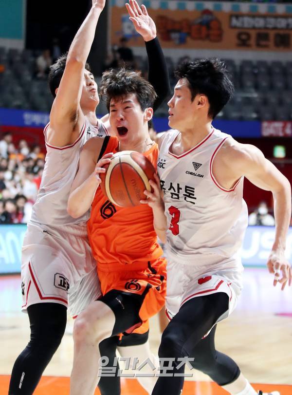 포토 이정현 고군분투
