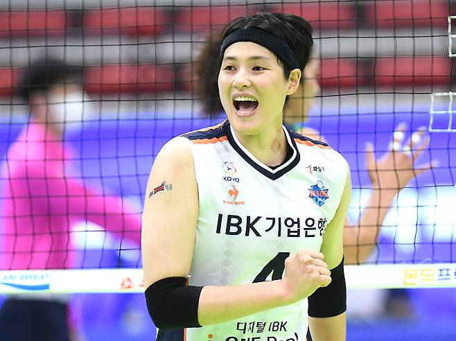 [오피셜]IBK 기업은행, 프랜차이즈 스타 김희진과 FA 재계약
