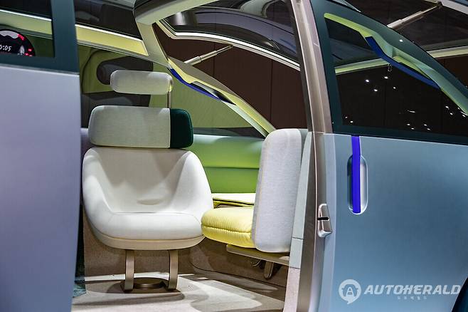 아롱 테크 車 안에서 1년에 대략 21일 그래서 나온 시트의 6대 신기술 오토헤럴드