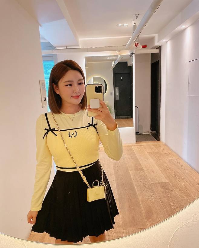 Song Ga-in ⁇ Yellow ⁇ ⁇ ⁇ ⁇ ⁇ ⁇ ⁇ ⁇ ⁇ and spring Ali is the goddess Trot