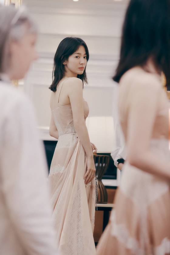 멧갈라 참석해 미친 미모 뽐낸 송혜교 이 헤어스타일 헤어핏