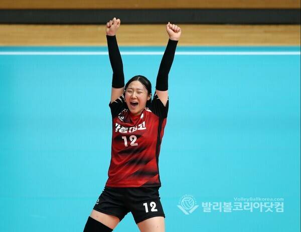 종별배구선수권 박채민의 환호 연속 서브에이스 3개 기록