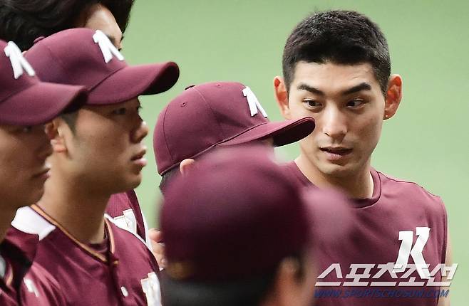 까까머리 변신한 이정후 좌절 금지 머리 짧게 자르고 심기일전 고척현장