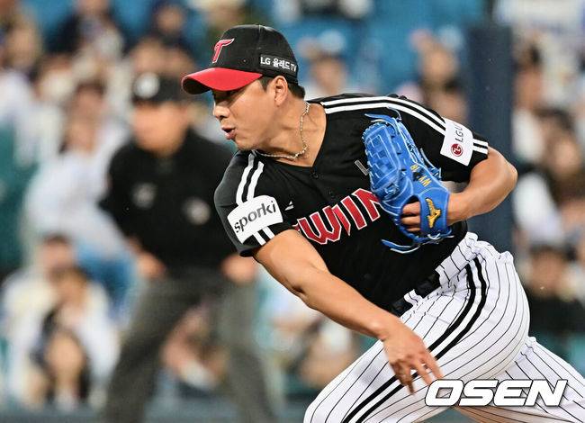 홀드왕이 ERA 5.95, 이렇게 안 풀리나…만루에서 패스트볼, 빗맞은 안타로 3실점 '불운'