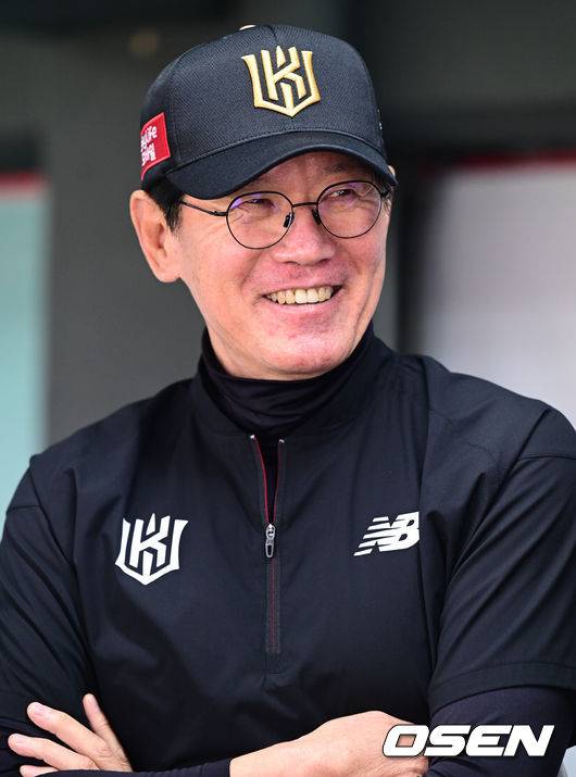 한 달 만에 감격 위닝시리즈…강철매직의 약속 “계속 좋은 경기 보여드릴 것” [수원 톡톡]