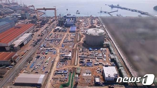 정몽규 HDC그룹 회장, 통영 LNG 사업 현장서 "미래 친환경 에너지로 경쟁력 제고"