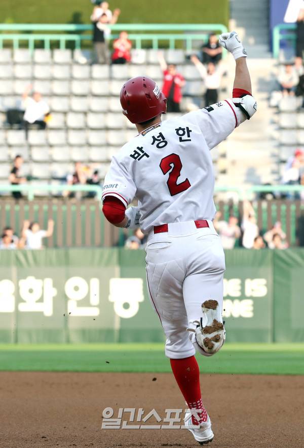 Is 인천 엘리아스 첫 승박성한 만루포 Ssg 공동 선두 복귀