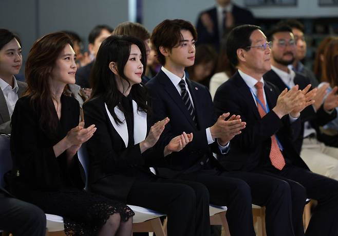 김건희 여사 옆 이부진 사장 그 옆에 차은우무슨 일