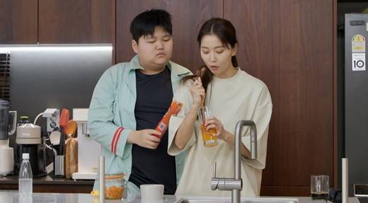 '170cm' Oh Yoon-ah , taller than a high-schooled child min-i mother ...