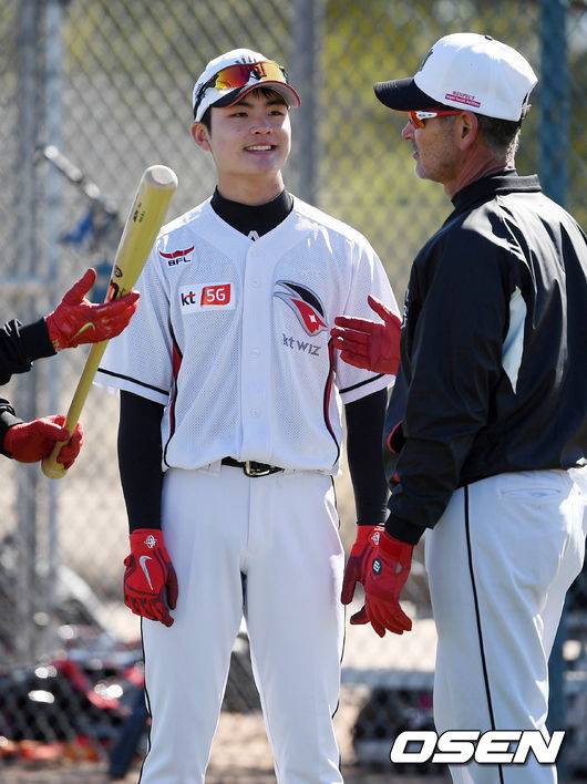 KT 박민석, 복통 호소→맹장 수술 1군 말소...오윤석 콜업 [오!쎈 대구]