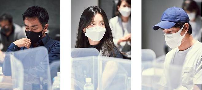 마침내 만나는 두 미남미녀 배우들 맥스무비