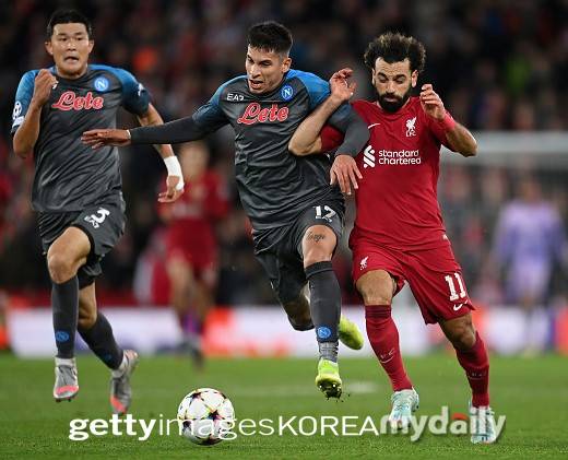 "살라 압도한 KIM, 왜 EPL 안 가나?"…뮌헨행에 '의문' 제기한 英 전문가