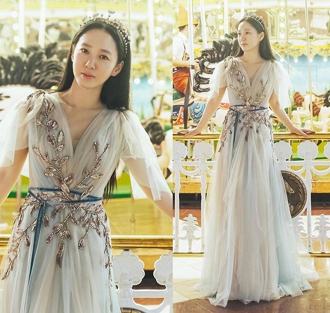 박주미 나이 잊은 여신 자태 우아미의 끝장 판타지 시스루 드레스룩 패션엔