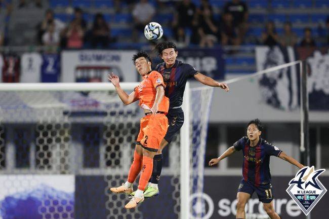 이승우 동점골 윤빛가람 역전골 수원fc 강원에 2 1 역전승11위 수원삼성과 4점 차