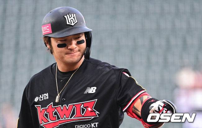 '1회부터 6득점+강백호 만루포 폭발' KT, SSG 16-7 완파…득점 지원 넉넉히 받은 배제성 5실점에도 7승 성공 [수원 리뷰]